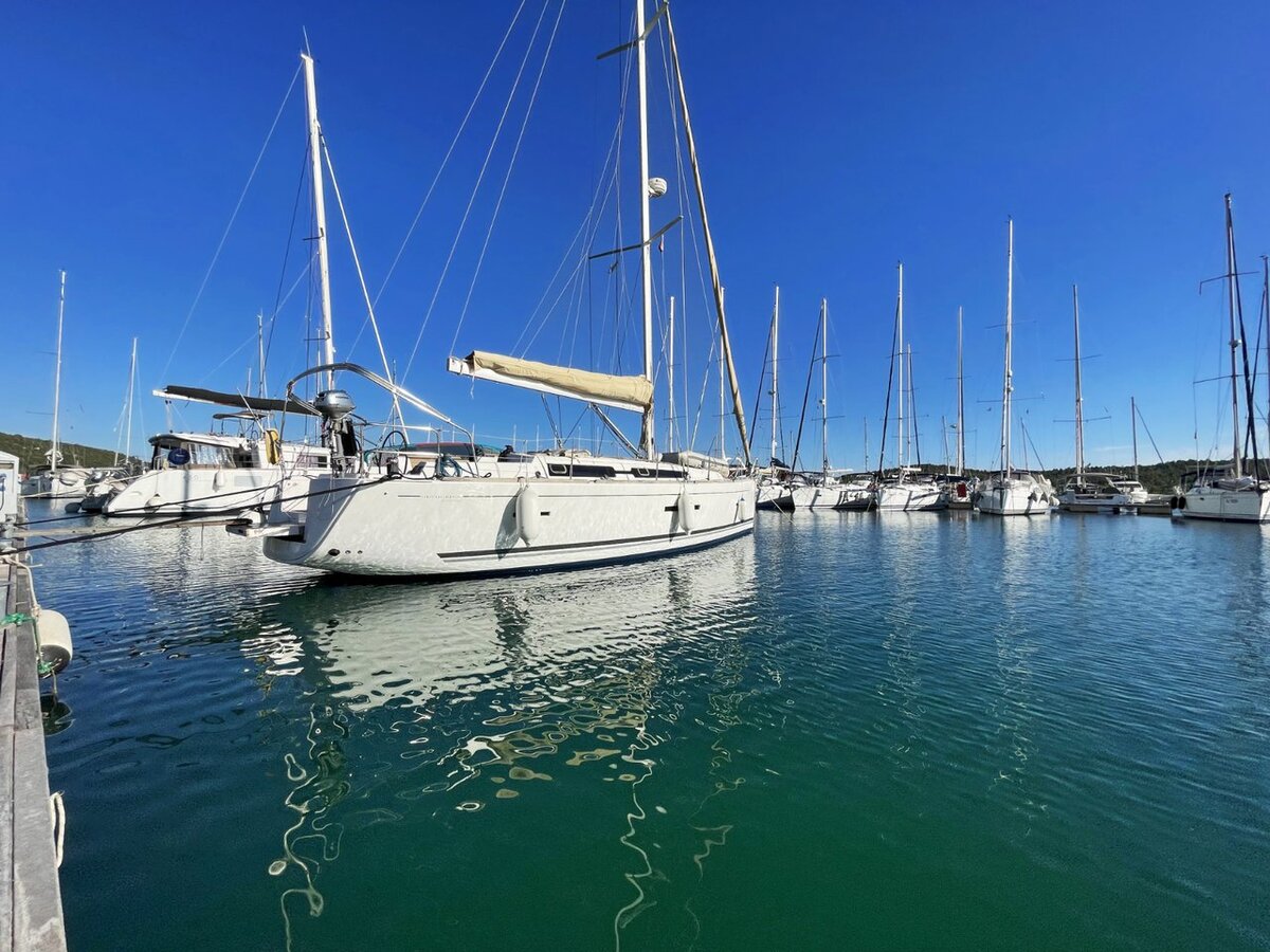 Hanse 388 - Calypso - charter - Adriatic Charter Miles